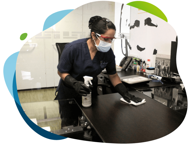 Aseo y limpieza de oficinas – Administraciones Brillamos